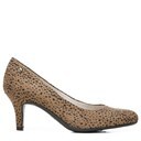 Parigi Pump in Natural Snake | LifeStride